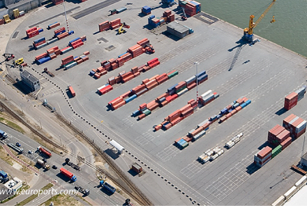 Blocking and bracing of cargo in shipping containers | VS&B