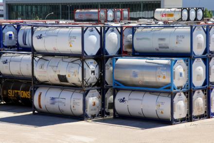 Container Twist Lock | VS&B Containers